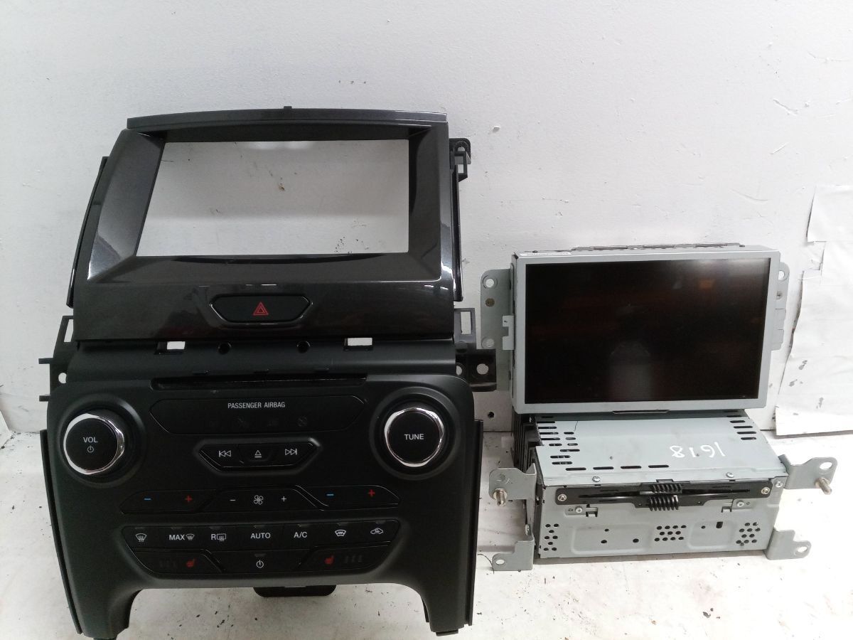 Original Quality Auto Parts JB3T-18E245-AB air Conditioner Control Pan